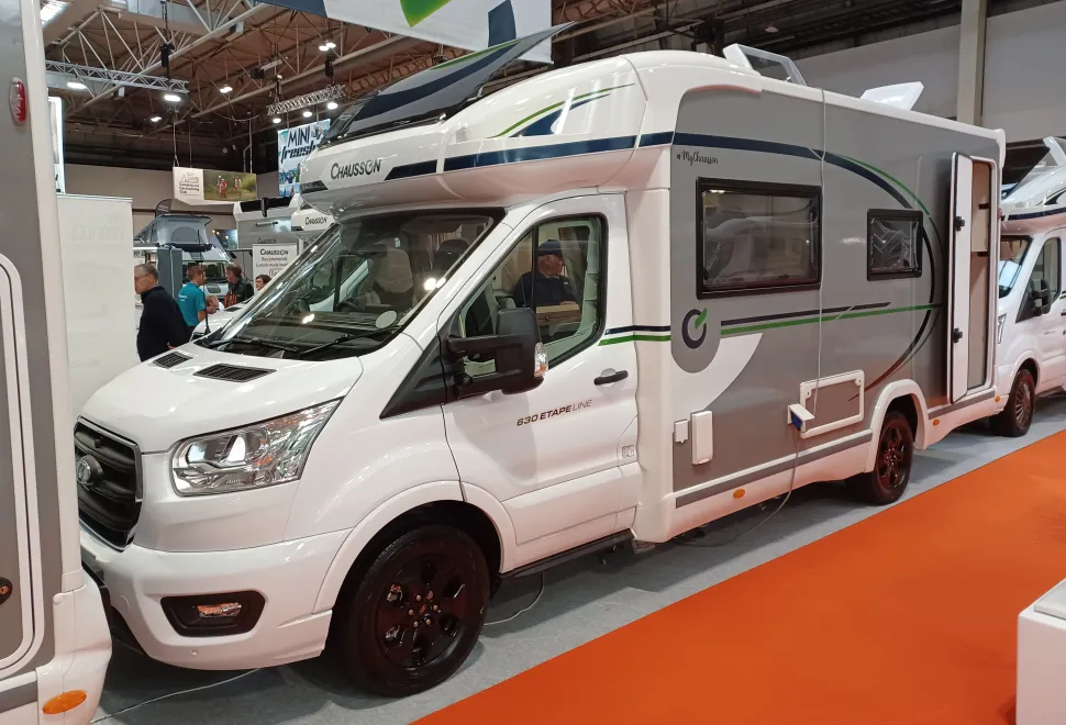 Best Drop-Down Bed Motorhome | Out & About Live