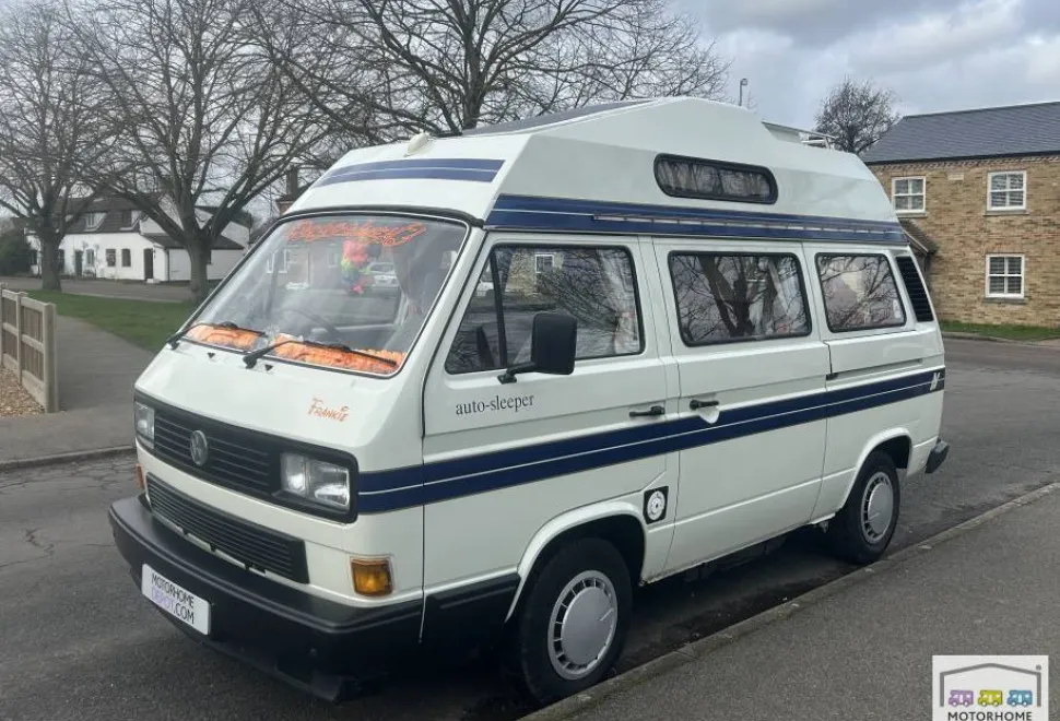 Volkswagen T25 1990 | Out & About Live