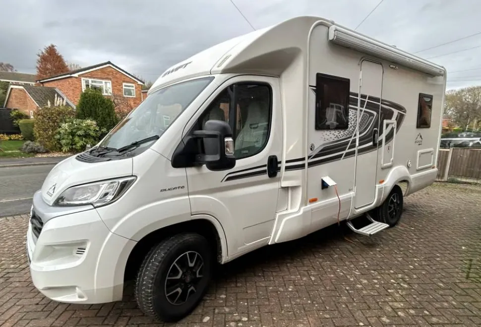 Swift Edge 464 2022 | Out & About Live