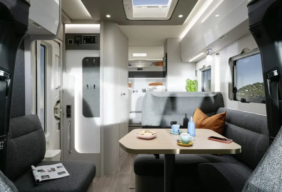Hymer T-Class S 685 2026 | Out & About Live