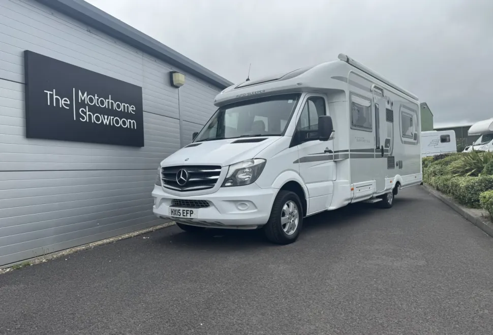 Auto-Sleeper Burford Duo | Automatic 2015 | Out & About Live