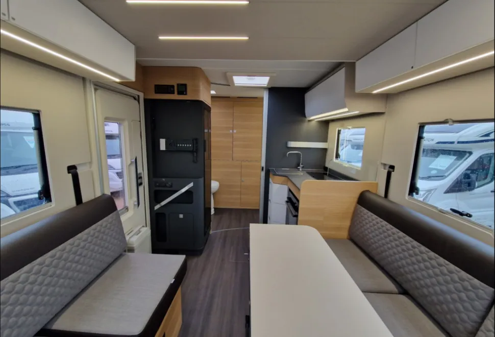 Adria Matrix Plus 600 DT 2024 | Out & About Live