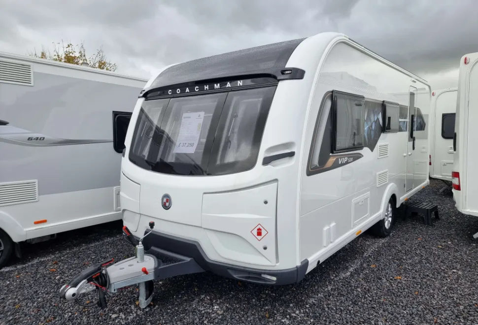 Coachman VIP 520 2026 | Out & About Live