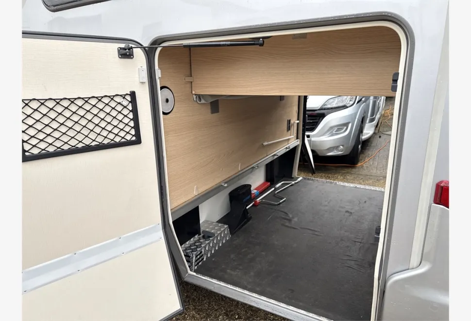 Hymer B Class Modern Comfort BMC-I690 2021 | Out & About Live