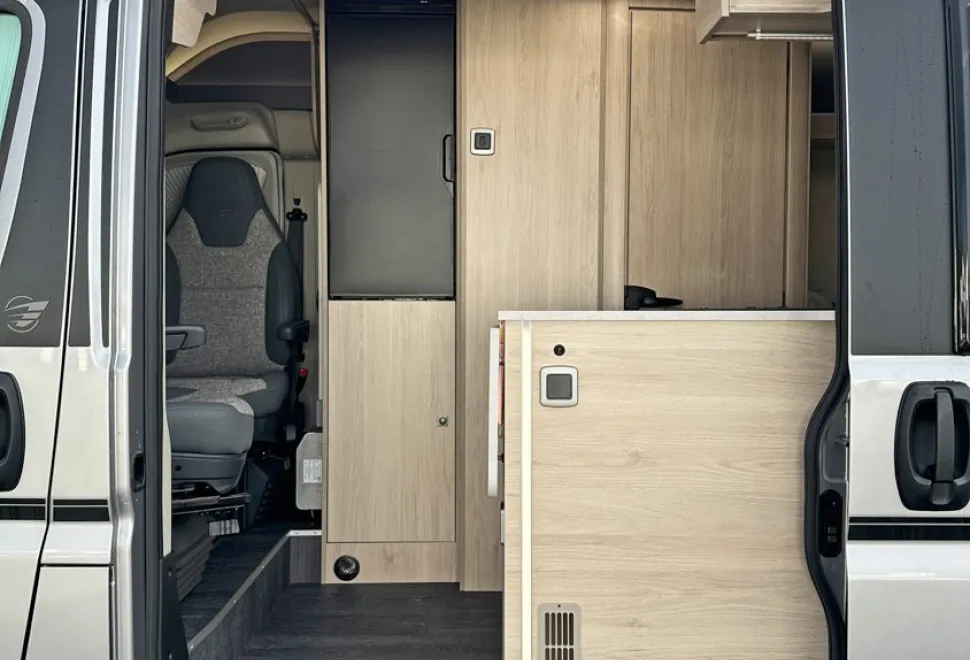 Auto-Trail Expedition 66 2025 | Out & About Live