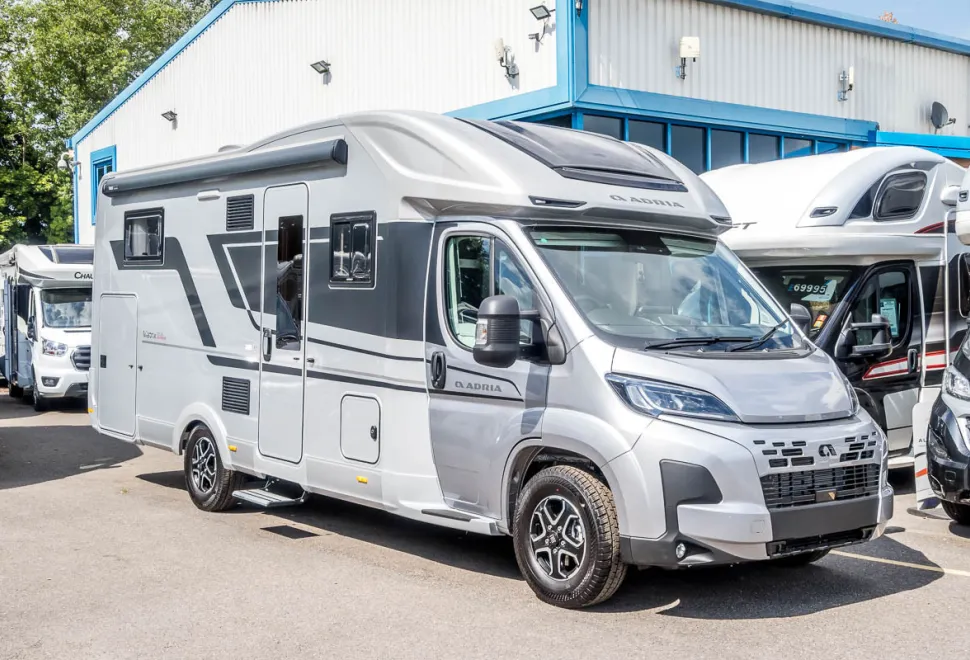Adria Matrix Supreme 670 DL | Out & About Live