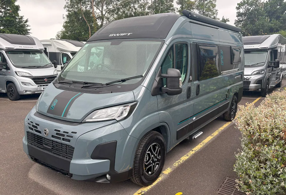 Swift Carrera 122 | Out & About Live