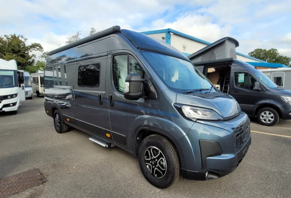 Carado CV 640 Pro Plus | Out & About Live