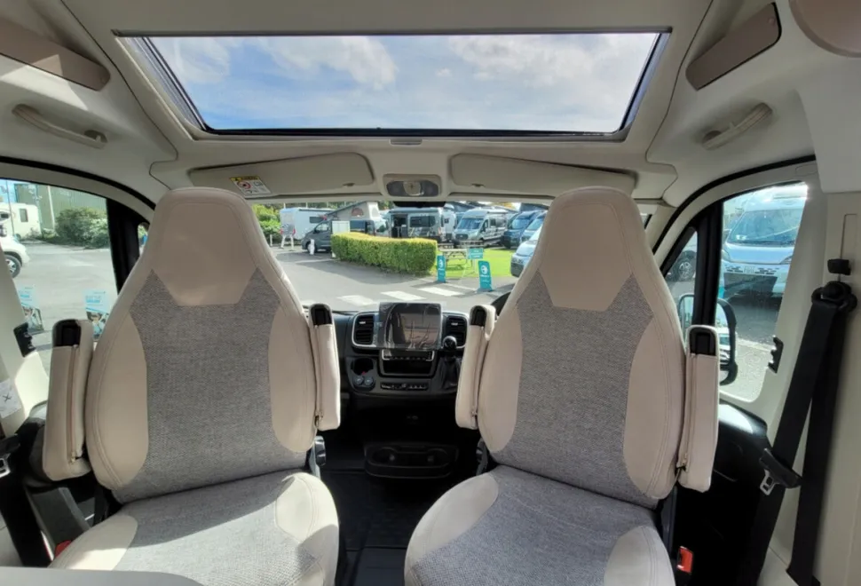 Carado CV 640 Pro Plus | Out & About Live