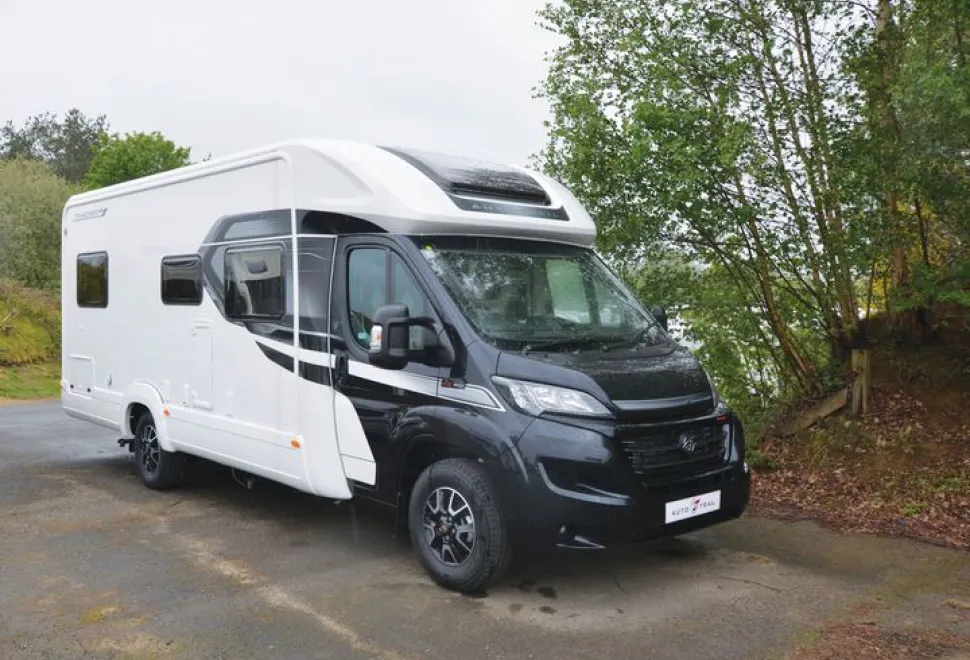 Auto-Trail Tracker SB | Review | Out & About Live