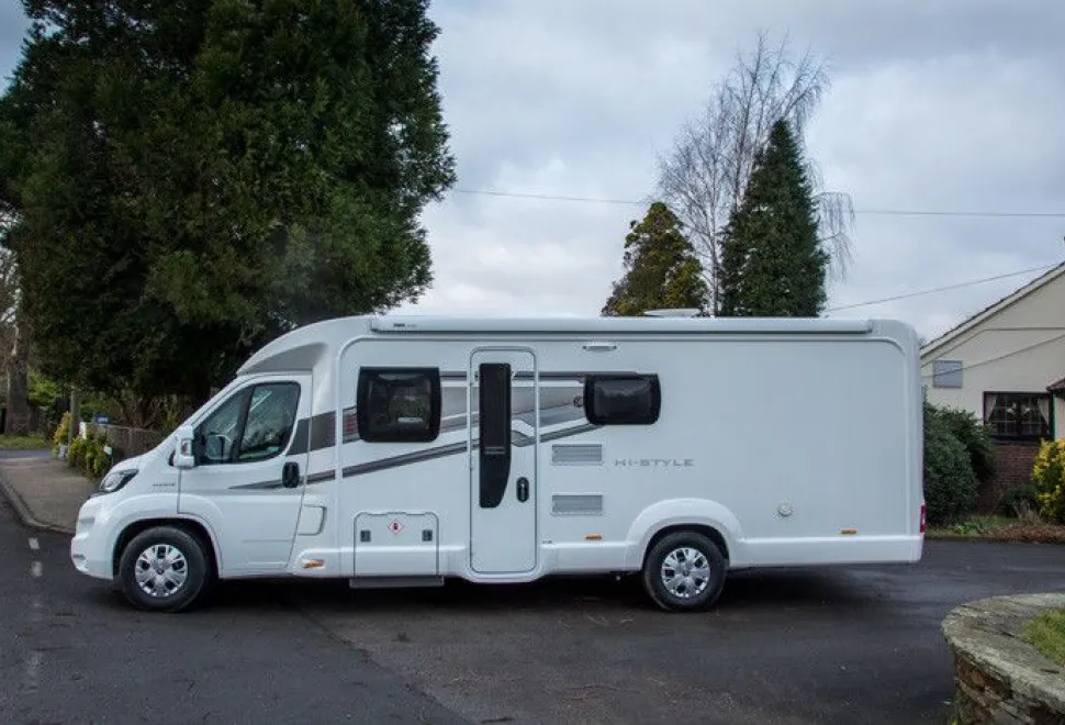 Swift Bessacarr Hi-Style 494 | Review | Out & About Live