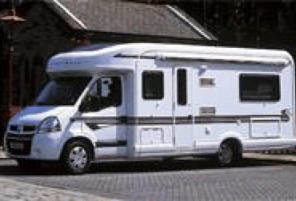 Auto-Trail Miami 740D on Renault Master 3.0-litre dCi from 2007 ...