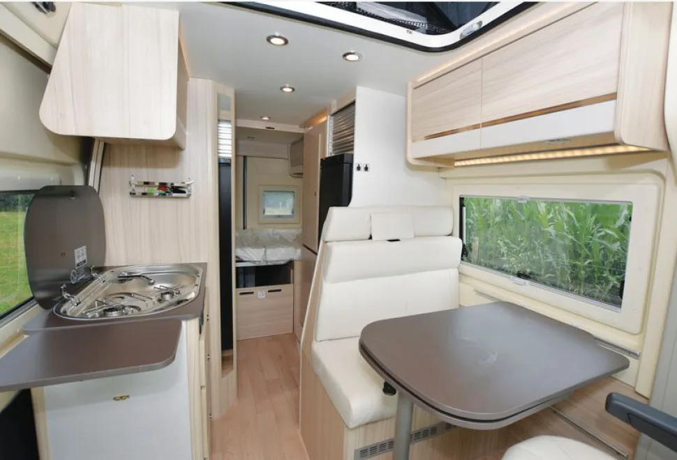 Dreamer Fun D55 Up Addict campervan | Review | Out & About Live