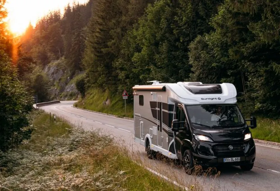 Sunlight T 68 Adventure Edition low-profile | Review | Out & About Live