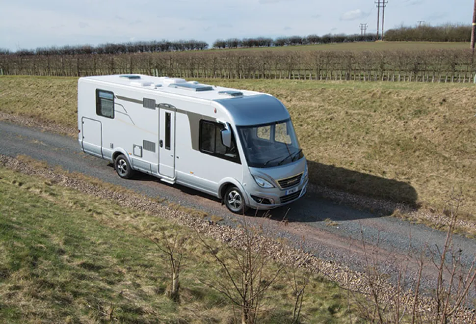 Hymer B-class SupremeLine 708 motorhome | Review | Out & About Live