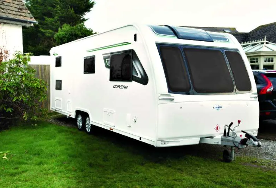 Lunar Quasar 696 | Review | Out & About Live