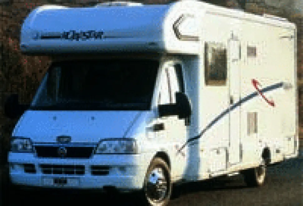 Lunar Roadstar 786 on 2.8JTD Fiat Ducato 18 Al-Ko | Review | Out ...