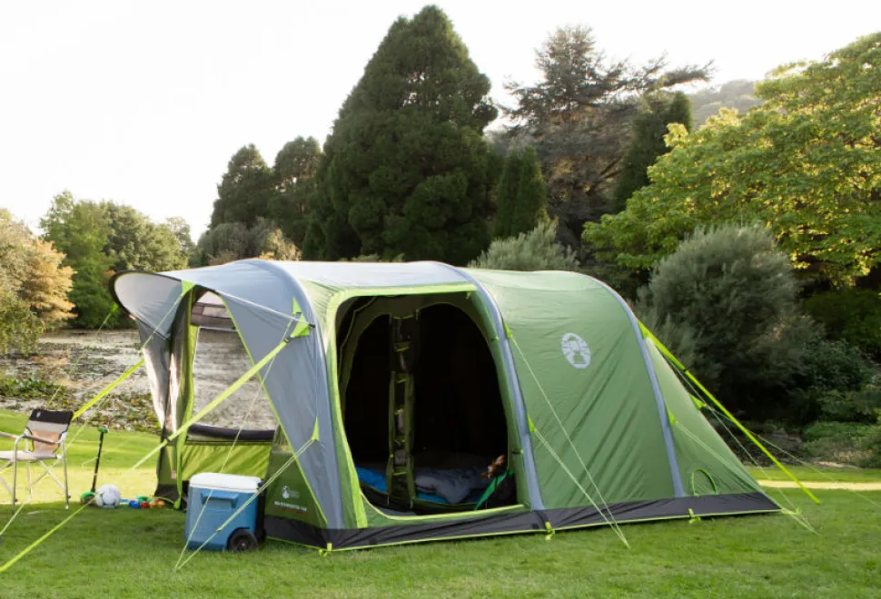 Coleman Weathermaster 4 Air BlackOut tent review | Review | Out & About ...